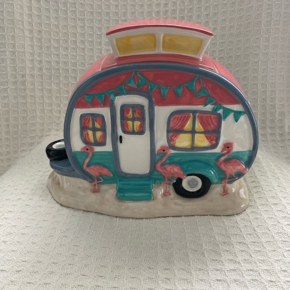 Cracker Barrel | Accents | Cracker Barrel Camper With Flamingos Cookie ...
